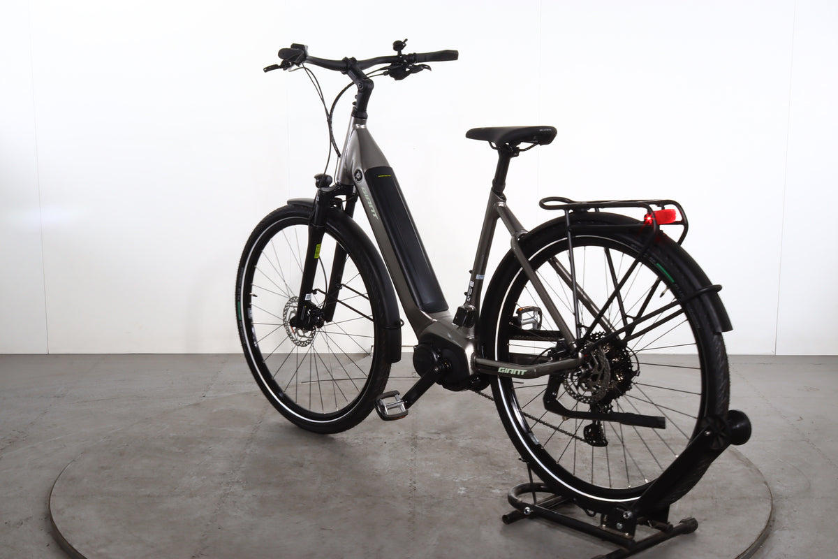 Vélo électrique Giant DailyTour E+ 2 D LDS reconditionné | Upway